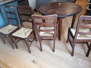 Tavolo e sedie