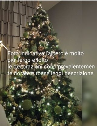 grande albero di Natale sintetico