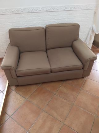 divanetto e poltrona