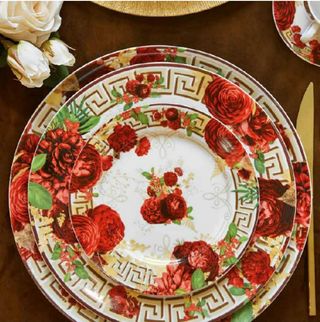 18 piatti in porcellana