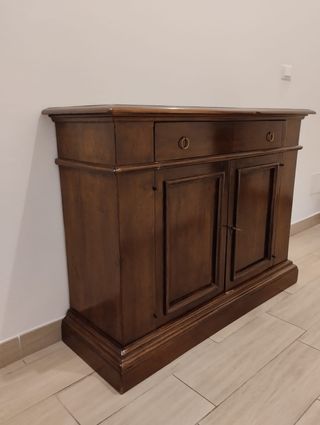 Mobile ingresso stile arte povera