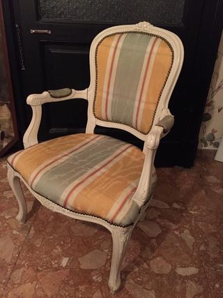 poltrona vintage foderata in seta