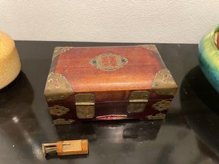 Scatola cinese in legno