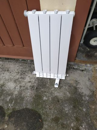 termosifone radiatore alluminio con contacalorie