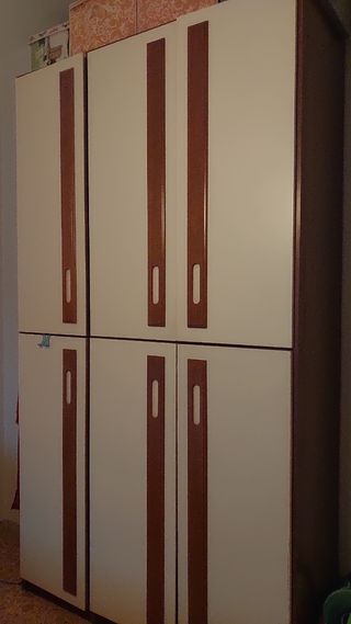 Armadio di legno