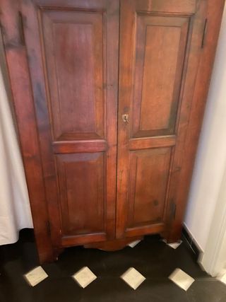 mobile antico in legno