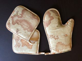presine e guanto da forno Alviero Martini