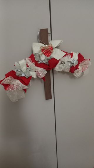 Stampella natalizia legno gruccia rossa