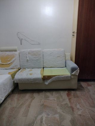 Divano da ristrutturare