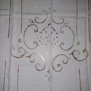 Tenda puro lino ricamata