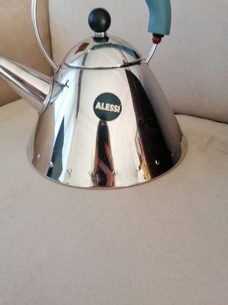 Bollitore Alessi con tappo a uccellino