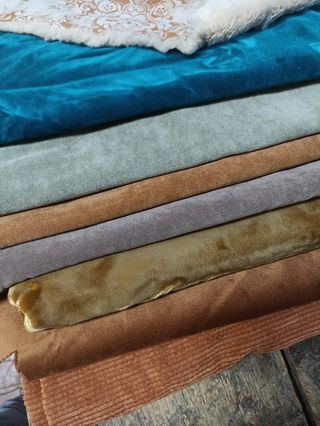 Scampoli di tessuti per lavori creativi