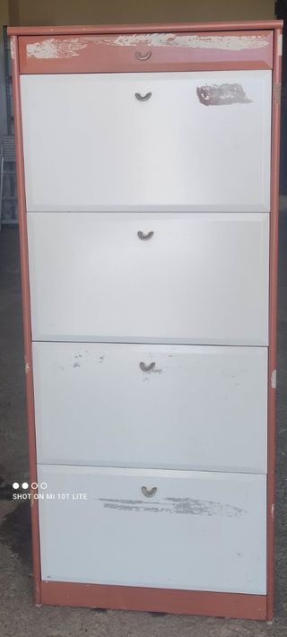 Scarpiera in legno