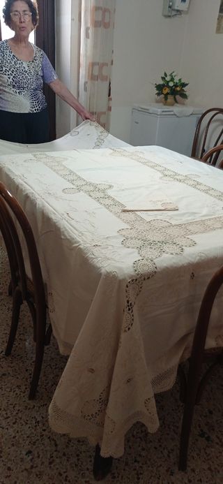 Tovaglia ricamata