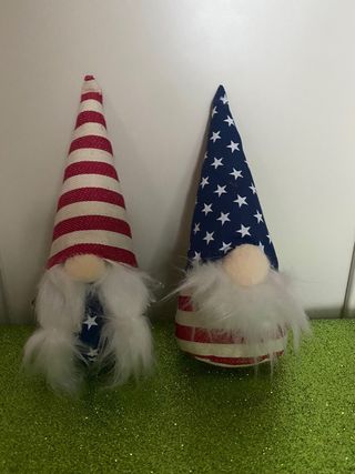 2 pupazzi