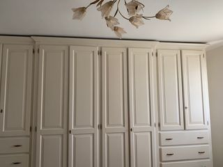 armadio in legno massello