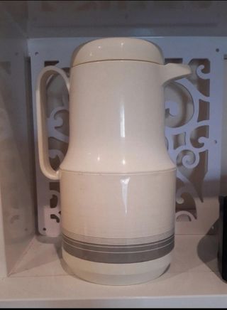 Caraffa termica e posate