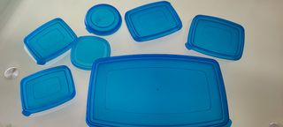 Contenitori in plastica nuovi