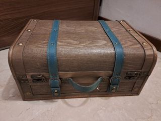 Scatola a forma di valigia di legno portaoggetti