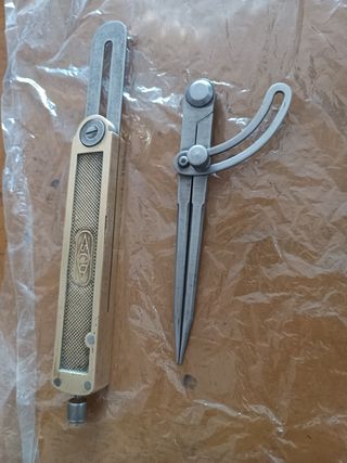 Compasso  punta + squadra regolabile