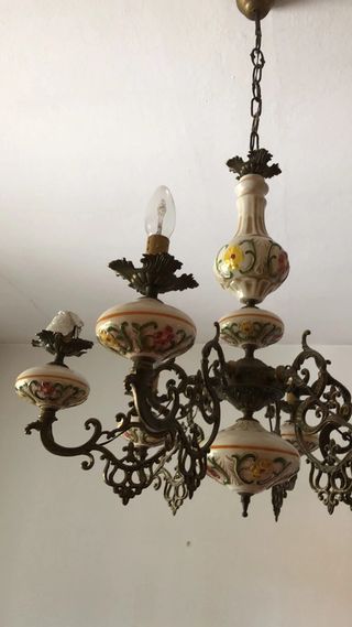 Lampadario ferro battuto e ceramica