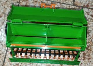 SEMINATRICE AMAZONE 08 - 30 SUPER