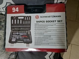 Schwartzmann Set di 94 cricchetti e portachiavi