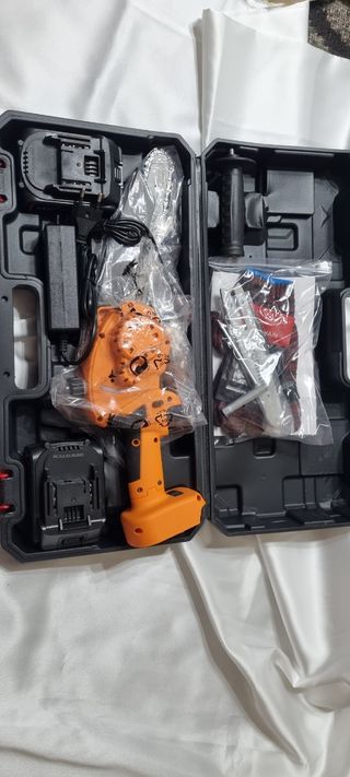 Mini motosega a batteria