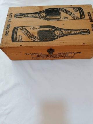 Scatola in legno porta bottiglie