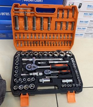 KIT ATTREZZI 108 PEZZI CHIAVI BUSSOLA IN VALIGETTA