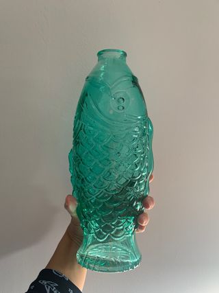 Bottiglia in vetro a forma di pesce