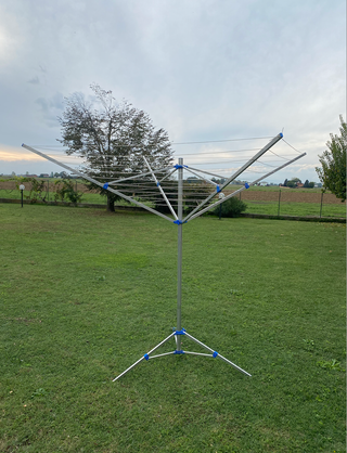 STENDIBIANCHERIA DA TERRA PRATICAMENTE NUOVO