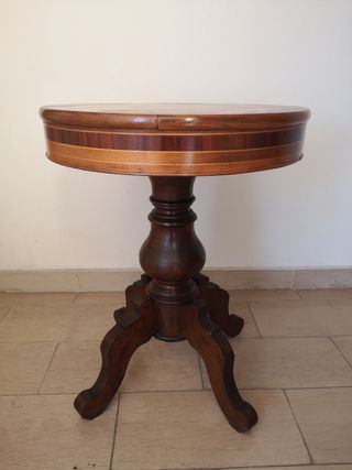 Tavolino tondo in legno