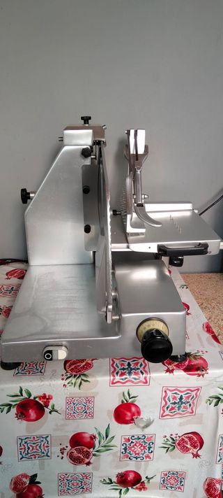 Affettatrice Professionale Lama Cm38