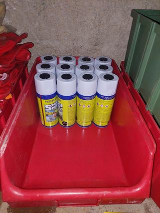 Spray vernice nera acrilica