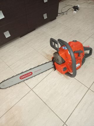 Vendo Motosega Oleo-mac 952