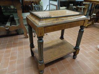 TAVOLINO IN LEGNO DI RADICA