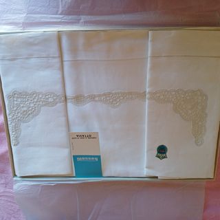 Lenzuolo puro lino con ricamo tombolo