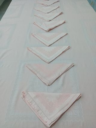 Tovaglia con tovaglioli fiandra