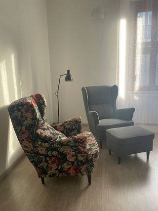 2 poltrone Ikea STRANDMON con poggiapiedi