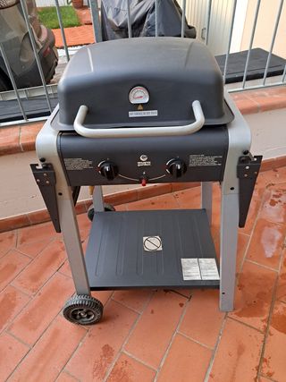 Barbecue a gas con pietra lavica nuovo