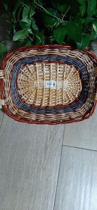 Cesto nuovo di vimini