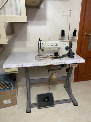 Macchina da cucire SINGER industriale