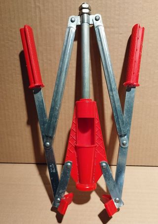 TAPPATRICE A DUE LEVE PER TAPPI IN SUGHERO