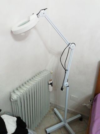 Lampada da estetista
