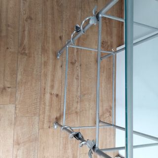 Carrello porta Tv o oggetti.