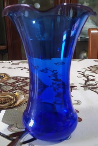 Vaso in vetro soffiato vintage