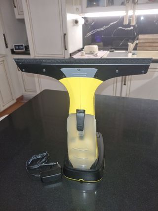 Karcher WV2 PLUS + BASE DI CARICA + BATT
