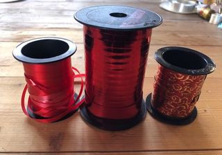 3 rocchetti di nastro da pacchi rosso