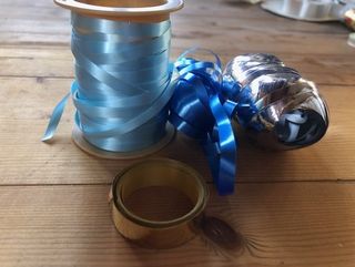 3 nastri da pacco regalo azzurro, blu, argento, o